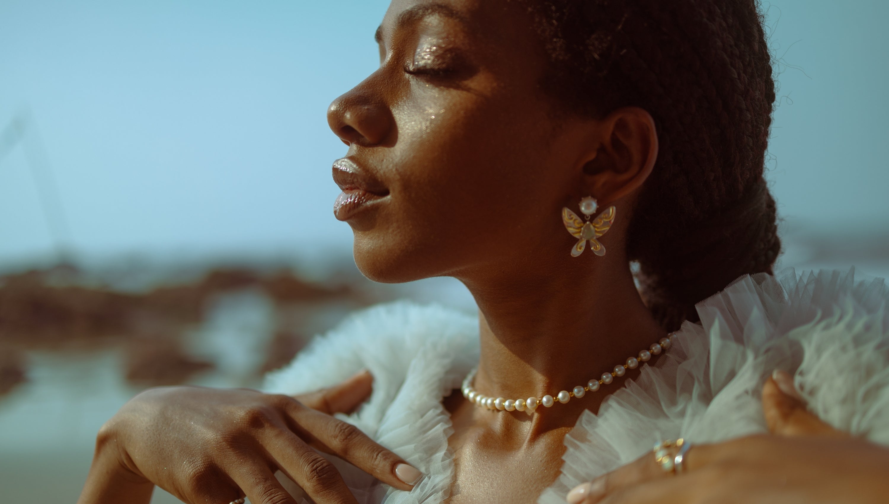 about us – Beyond Larissa